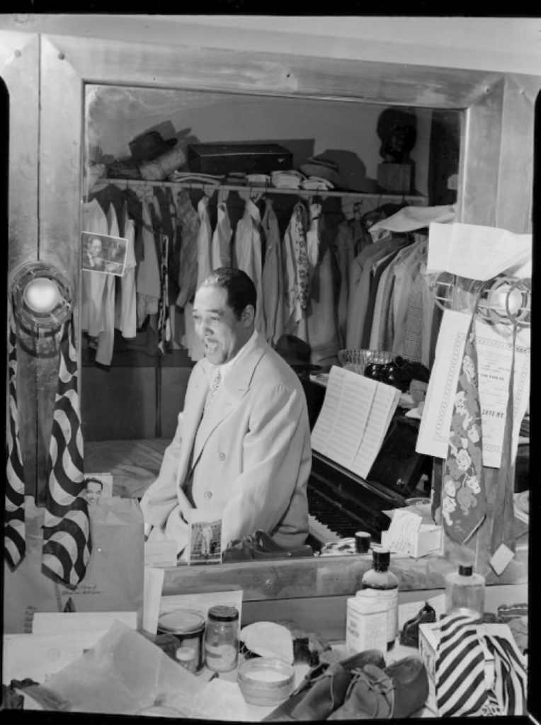 Duke Ellington backstage (Laughing in mirror reflection) - A Gallery ...